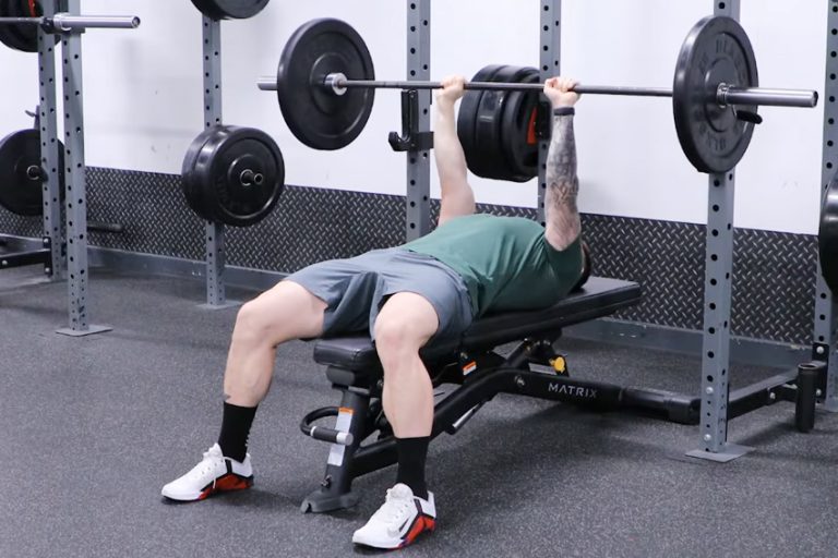 5 Cara Membentuk Otot Lengan dengan Barbel | Magnus Fitness