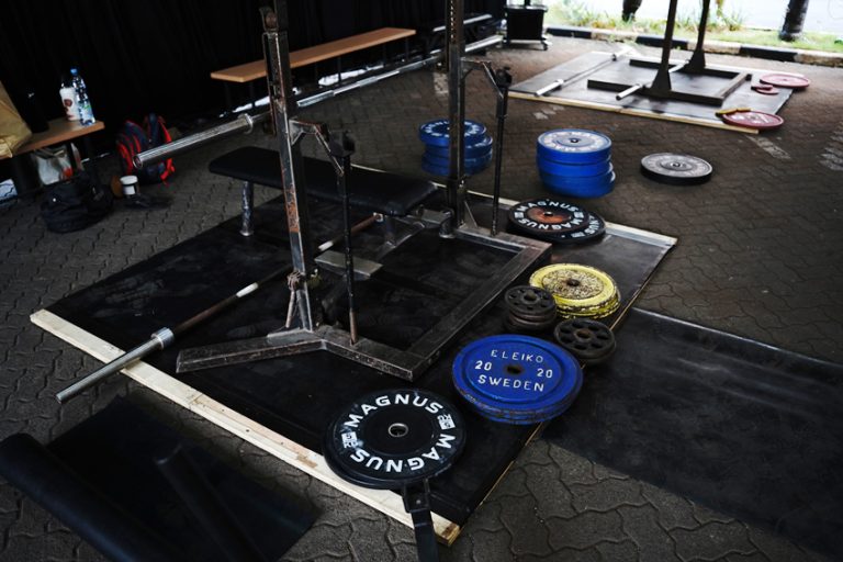 Manfaat Powerlifting untuk Performa Atlet | Magnus Fitness